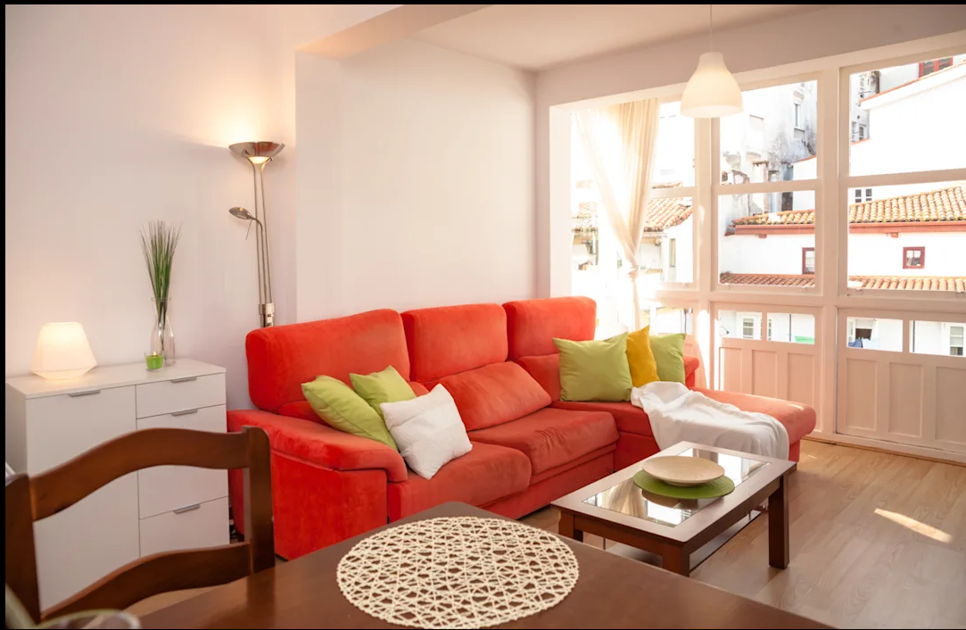 50 Decoraciones con sofá rojo cómo combinarlos - Blog de Mary