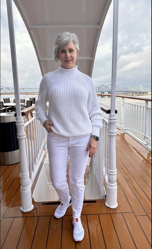Beth Djalali sus Outfits a los 64 Años - Blog de Mary